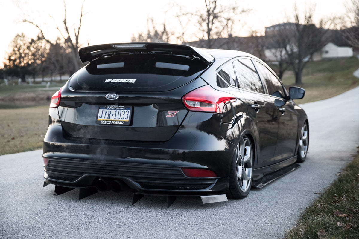FORD Focus ST Side Skirt Extensions (2013-2018) – DiffusersandMore
