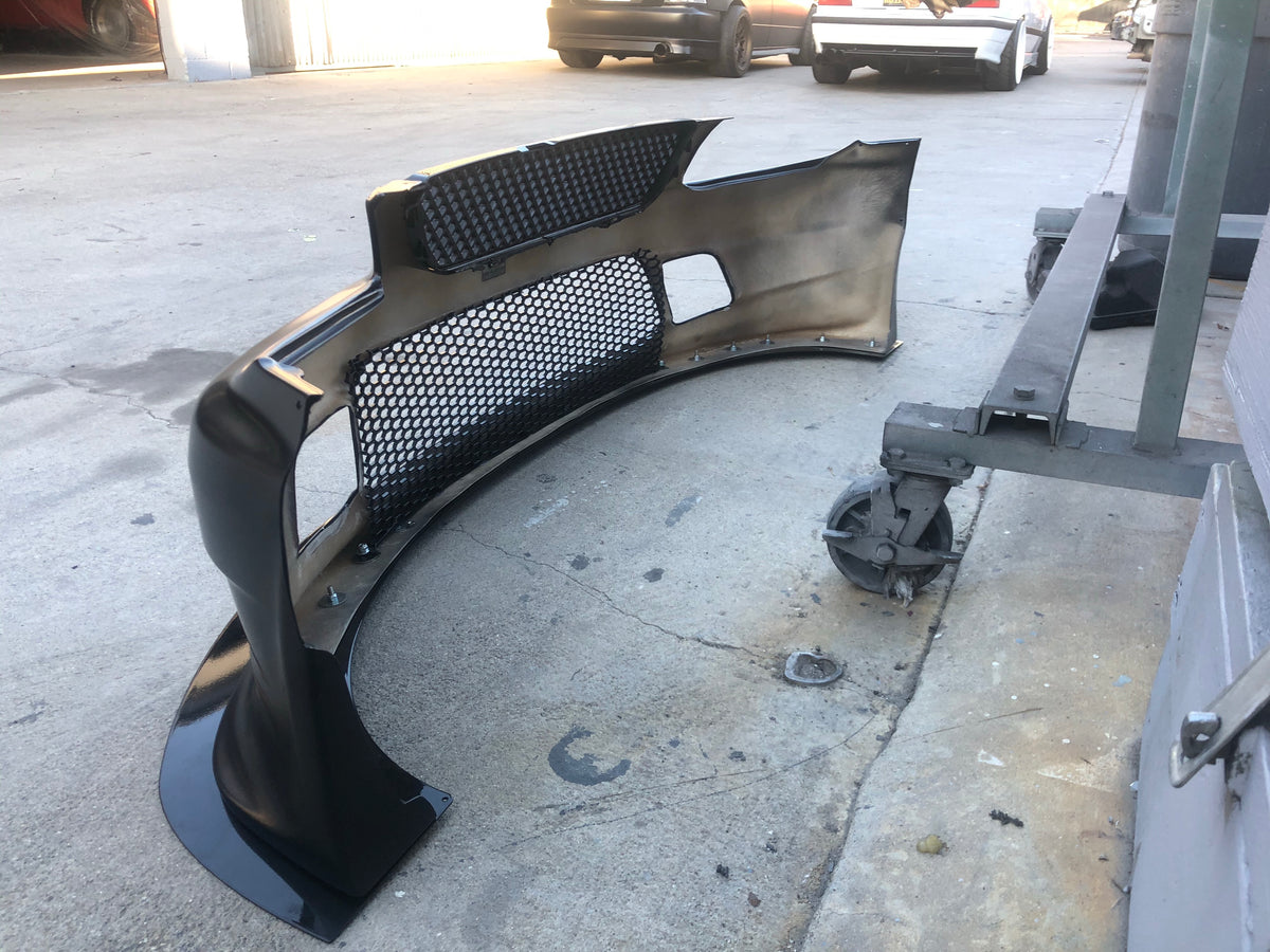 Lexus IS300 Vertex Front Splitter – DiffusersandMore